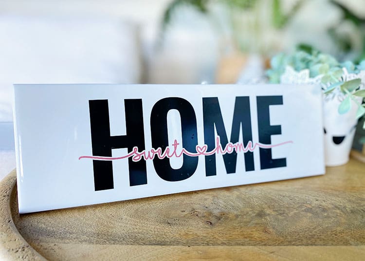 30 Easy Cricut Projects for Beginners [Yes! They are Free Too!]