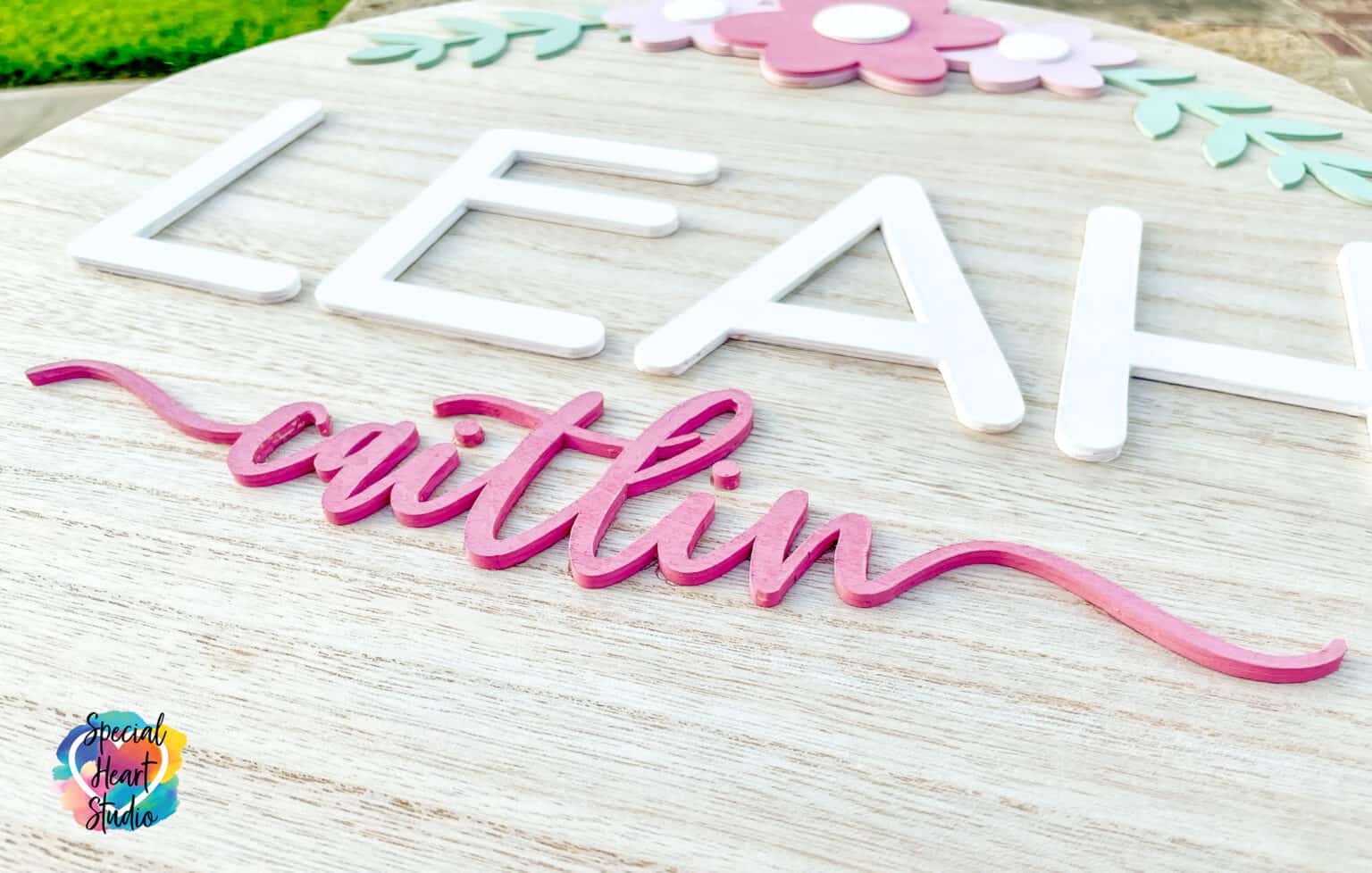 22 Free Cricut Wood Project Ideas (With Vinyl + Wood-Cutting)