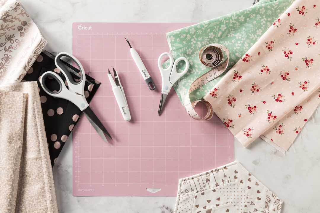 10 Tips To Know When Cutting Fabric with the Cricut Maker 4