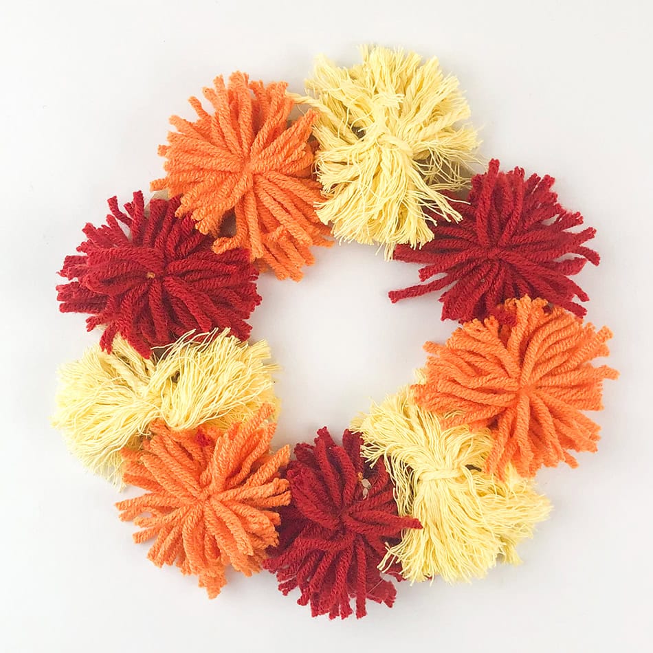 DIY Adorable Yarn Wreath Thanksgiving Turkey Craft for Kids (+ Template)
