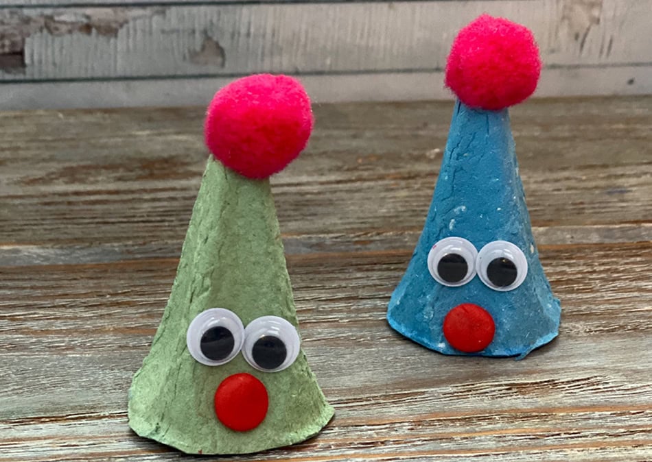 Adorable Easy 3-Step Egg Carton Christmas Trees Craft for Kids