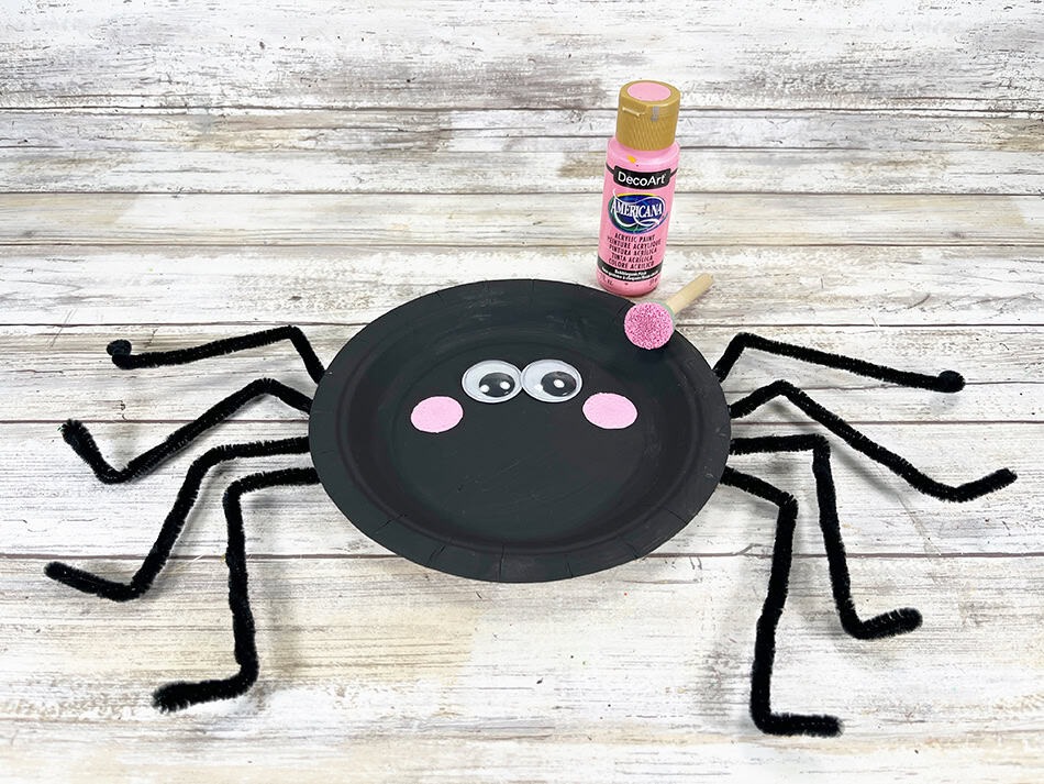 Adorable Friendly Paper Plate Spider Craft & Spider Web for Kids