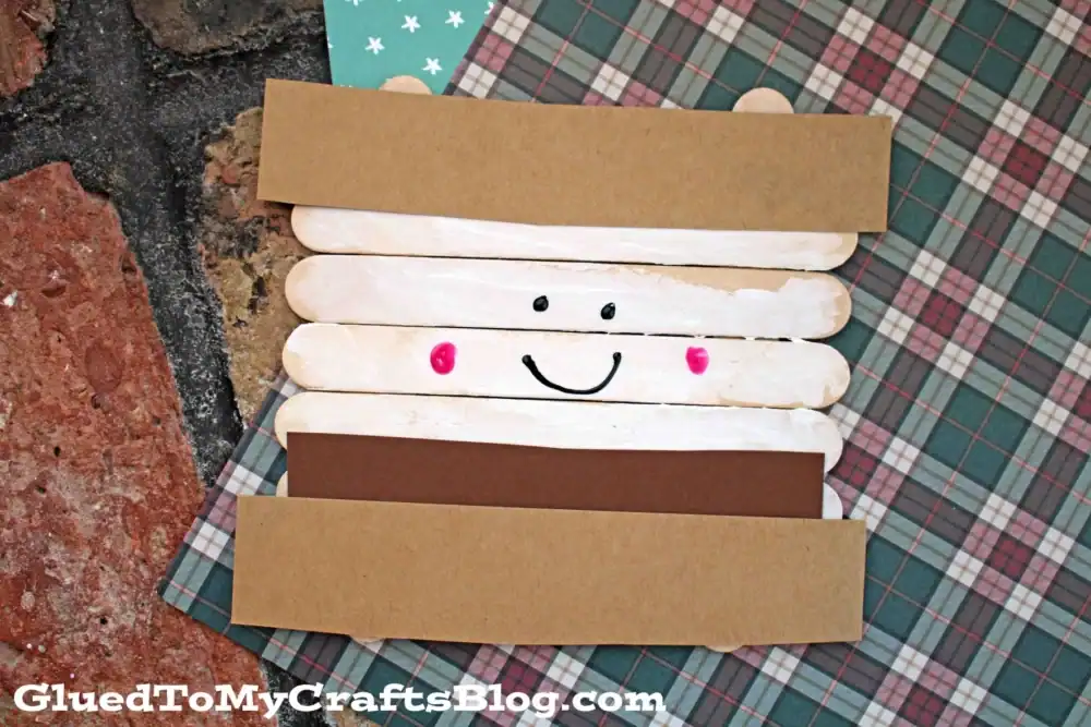 20 Easy Camping Crafts for Kids Using Simple Supplies