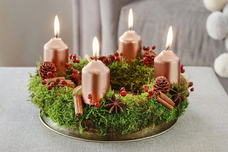 DIY Elegant Christmas Advent Table Wreath with Copper Candles