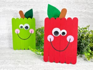 30+ Fun Apple Crafts for Kids Perfect for Fall Learning