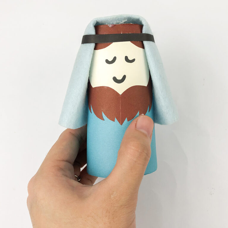 Create Baby Jesus, Joseph and Mary Nativity Craft from Toilet Paper Rolls