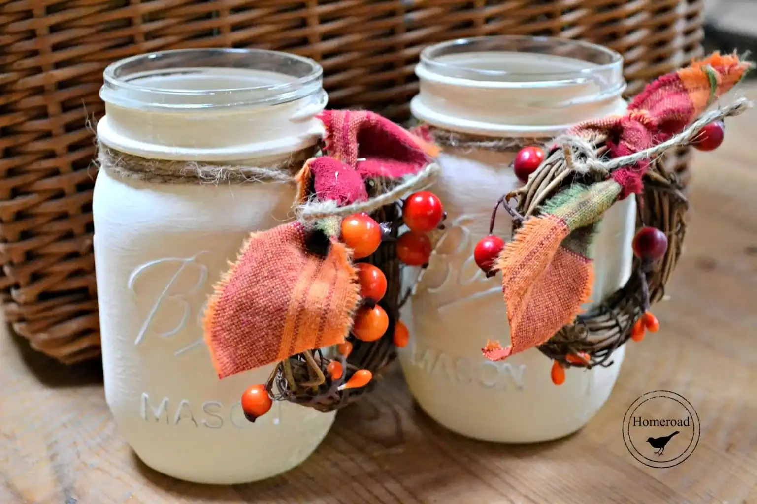 25 Fun Mason Jar DIY Fall Crafts - Perfect for Autumn Decorating