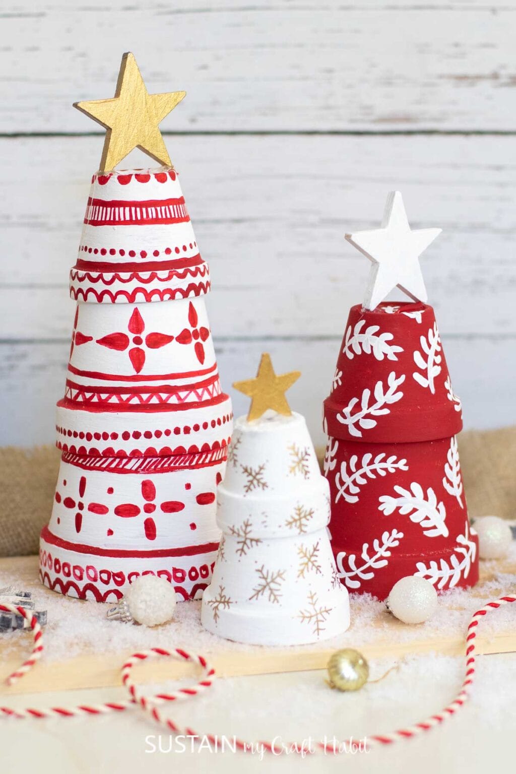 35 Festive Christmas Clay Pot Crafts for the Holidays