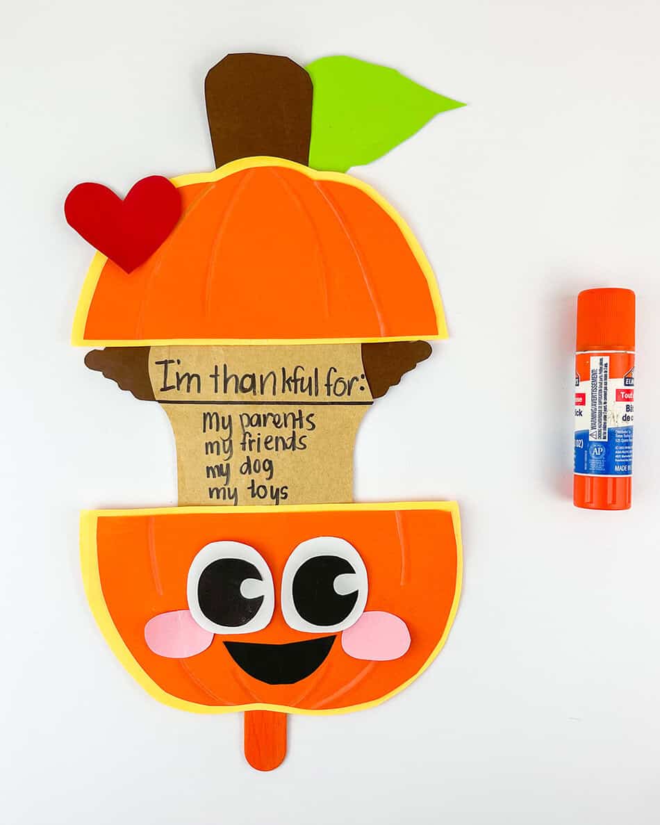 30 Easy & Simple Thanksgiving Crafts for Preschoolers To Make