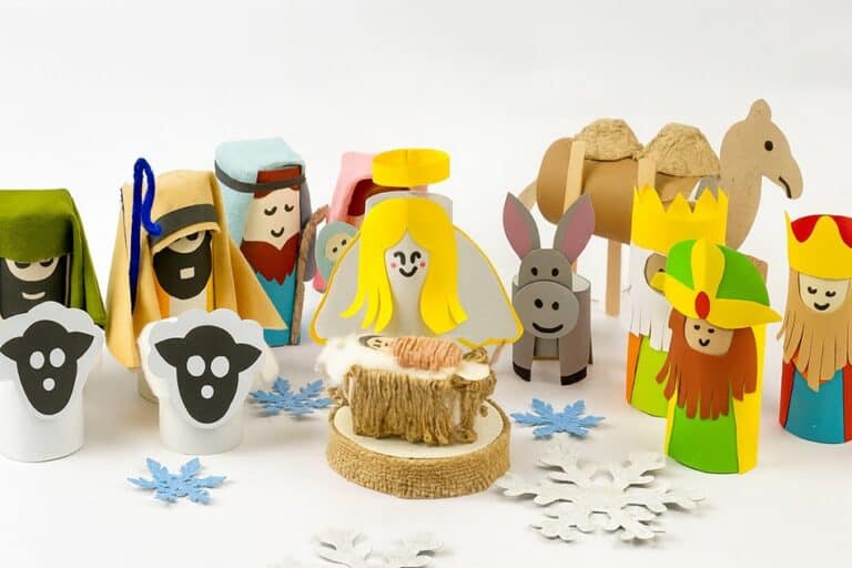 Create a Complete DIY Nativity Scene with These 5 Toilet Paper Roll Crafts