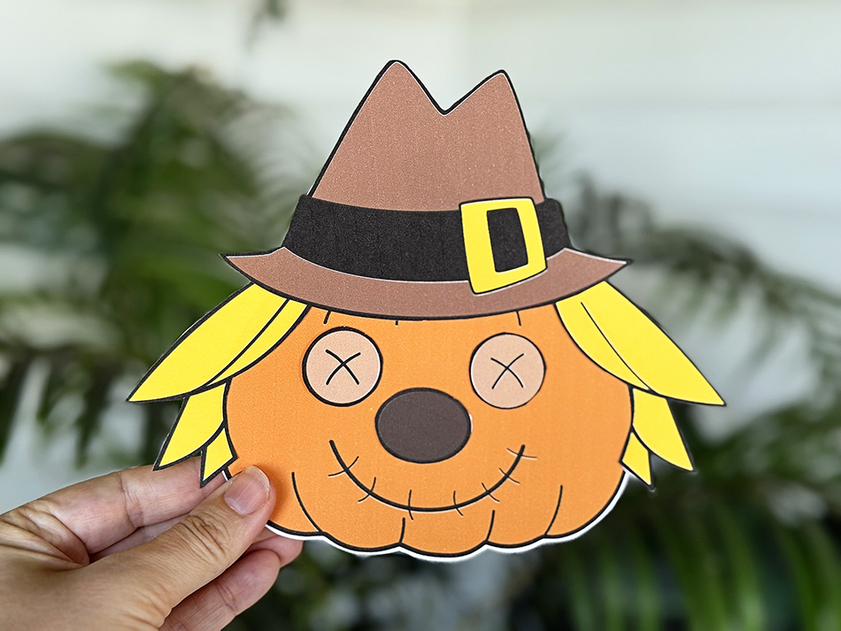 DIY Scarecrow Pumpkin Disguise with Free Printable