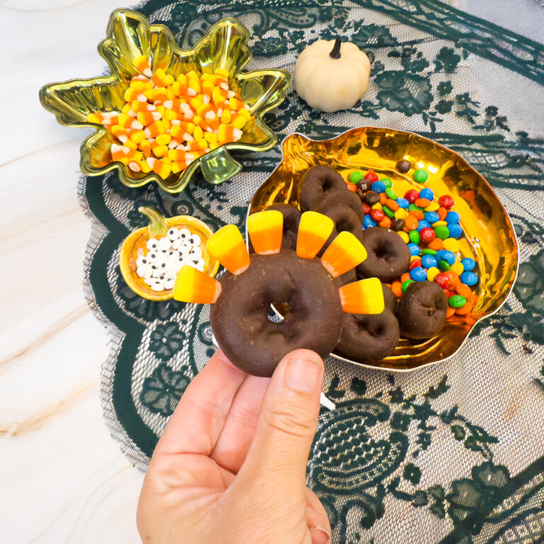 Easy Adorable Turkey Donuts Recipe with Candy Corn for Thanksgiving
